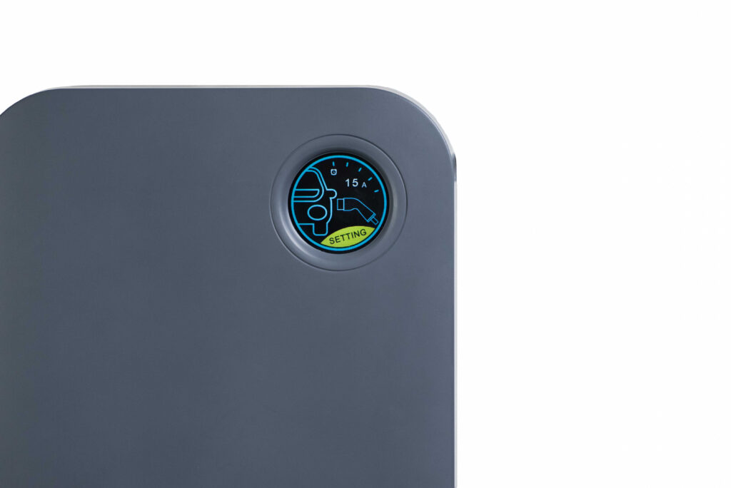 עמדת טעינה ביתית חכמה EV20 - EVTECH